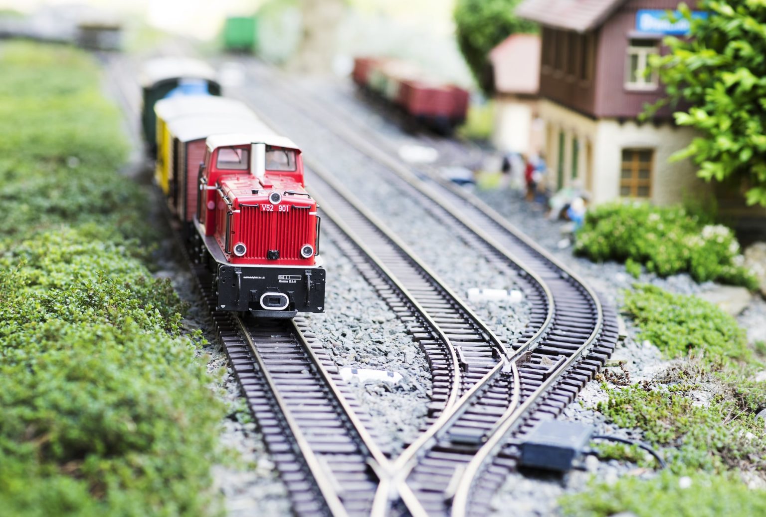 Tips on How to Make Your Model Train Run More Efficiently - Charles Ro ...