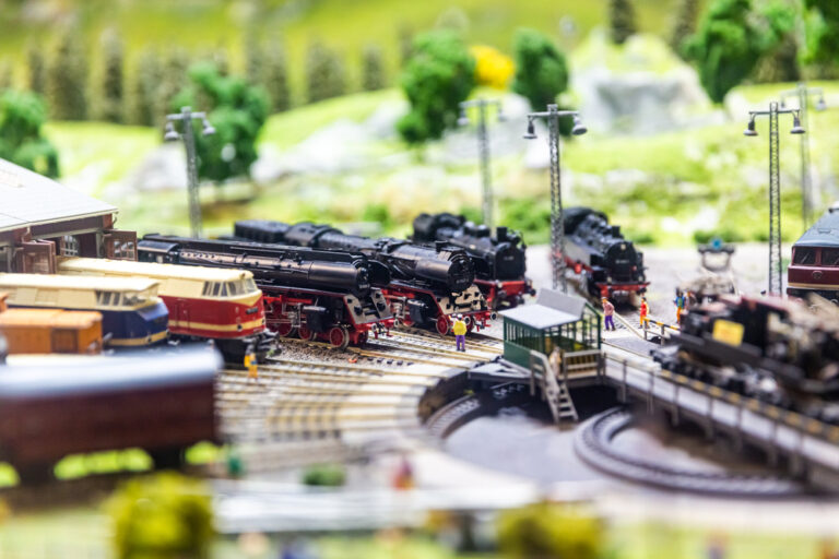 How Do You Evaluate, Sell, or Store Model Trains - Charles Ro Supply ...