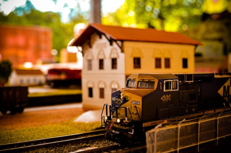 Making Your Model Trains Look Aged and Realistic - Charles Ro Supply ...