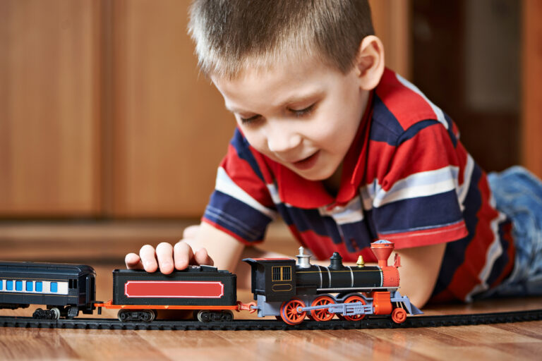America's Largest Model Train Store | Charle's Ro